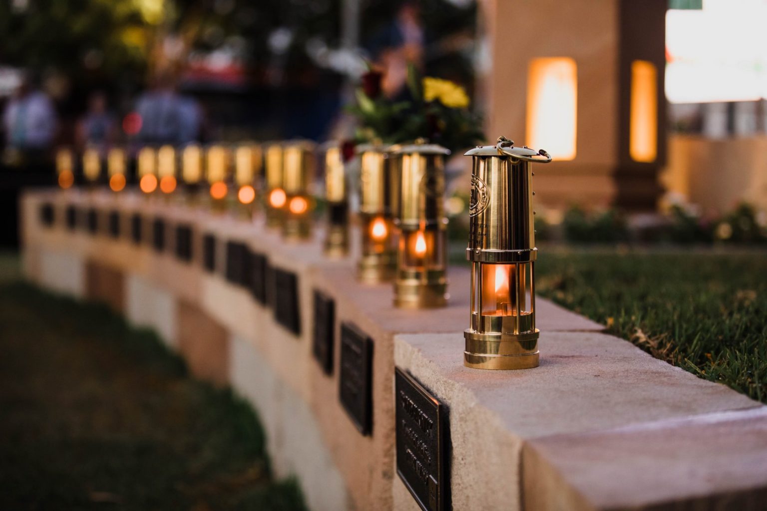 Help offered to grieving mining community | iQ Industry Queensland