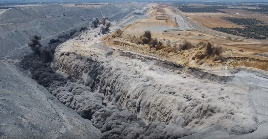 World-beating blast at BMA's Caval Ridge mine | iQ Industry Queensland