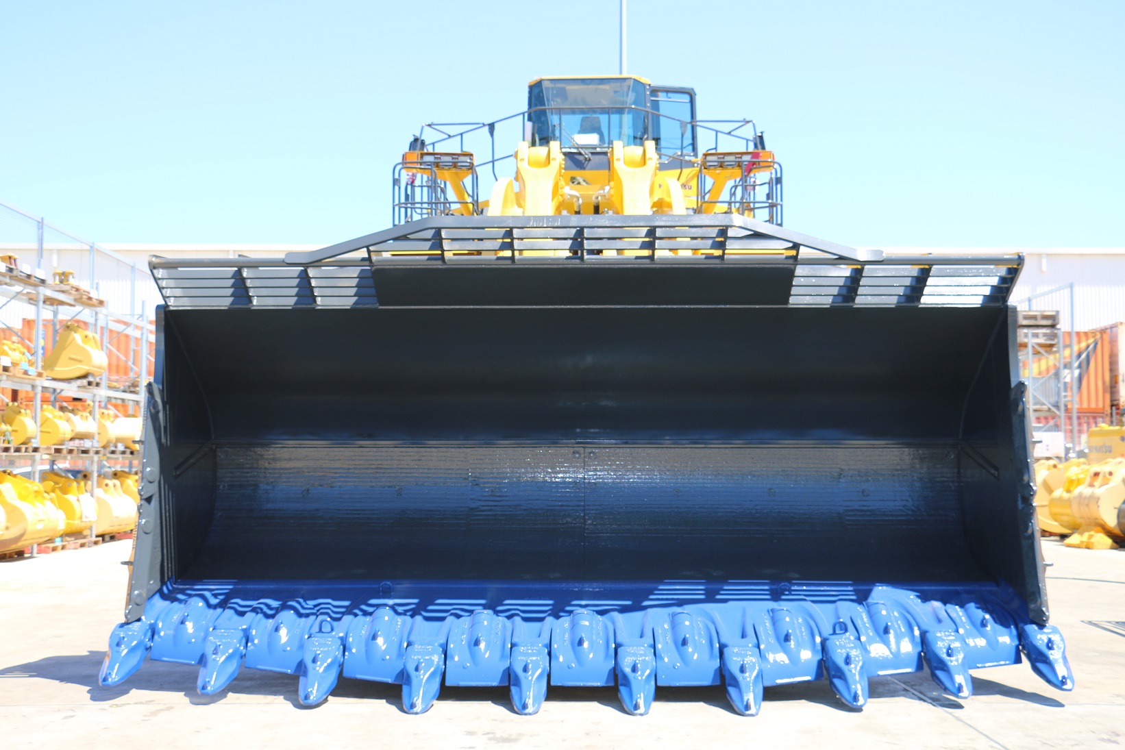 CR gets lippy with latest wheel loader offering | iQ Industry Queensland