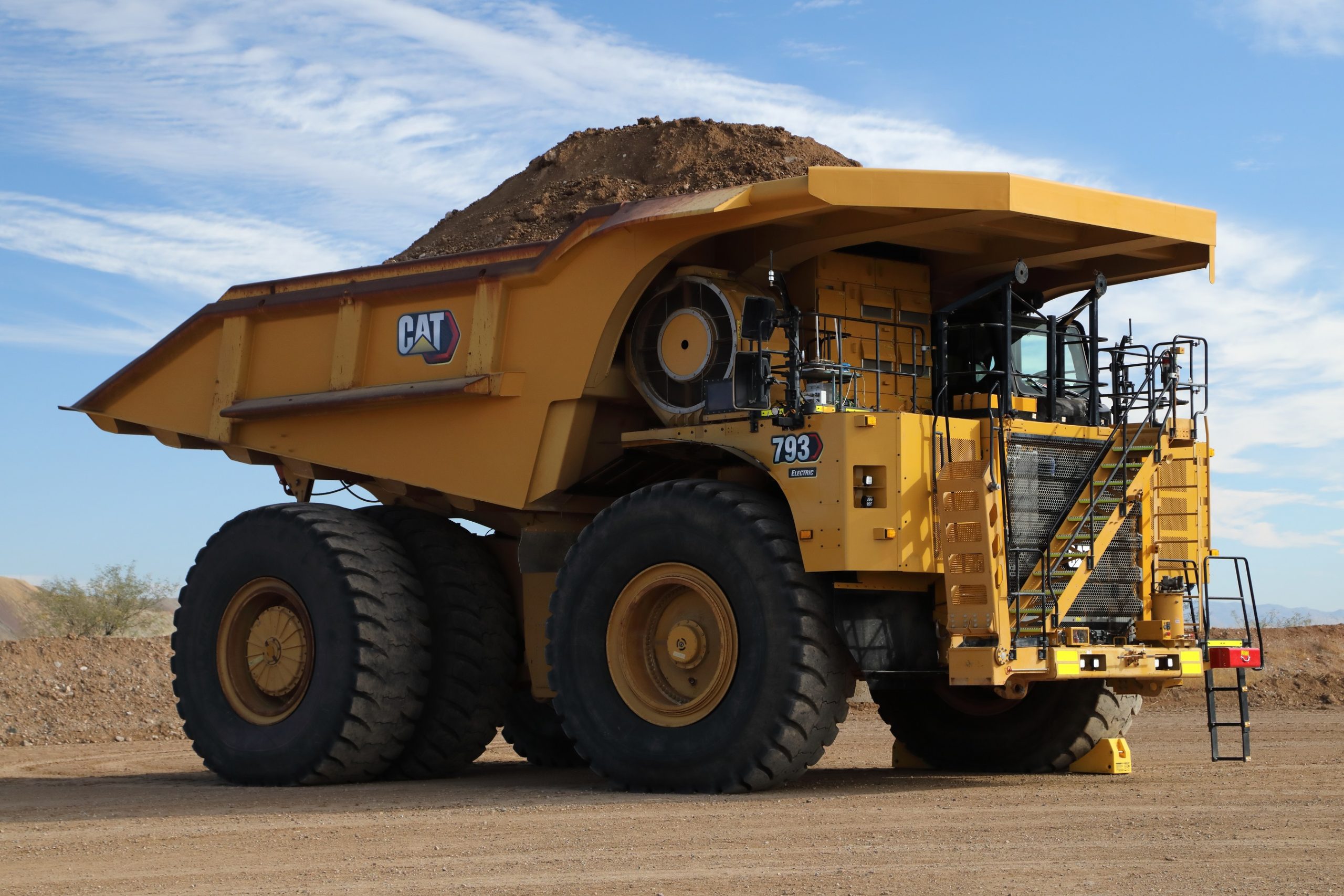 Cat puts battery electric 793 through its paces | iQ Industry Queensland