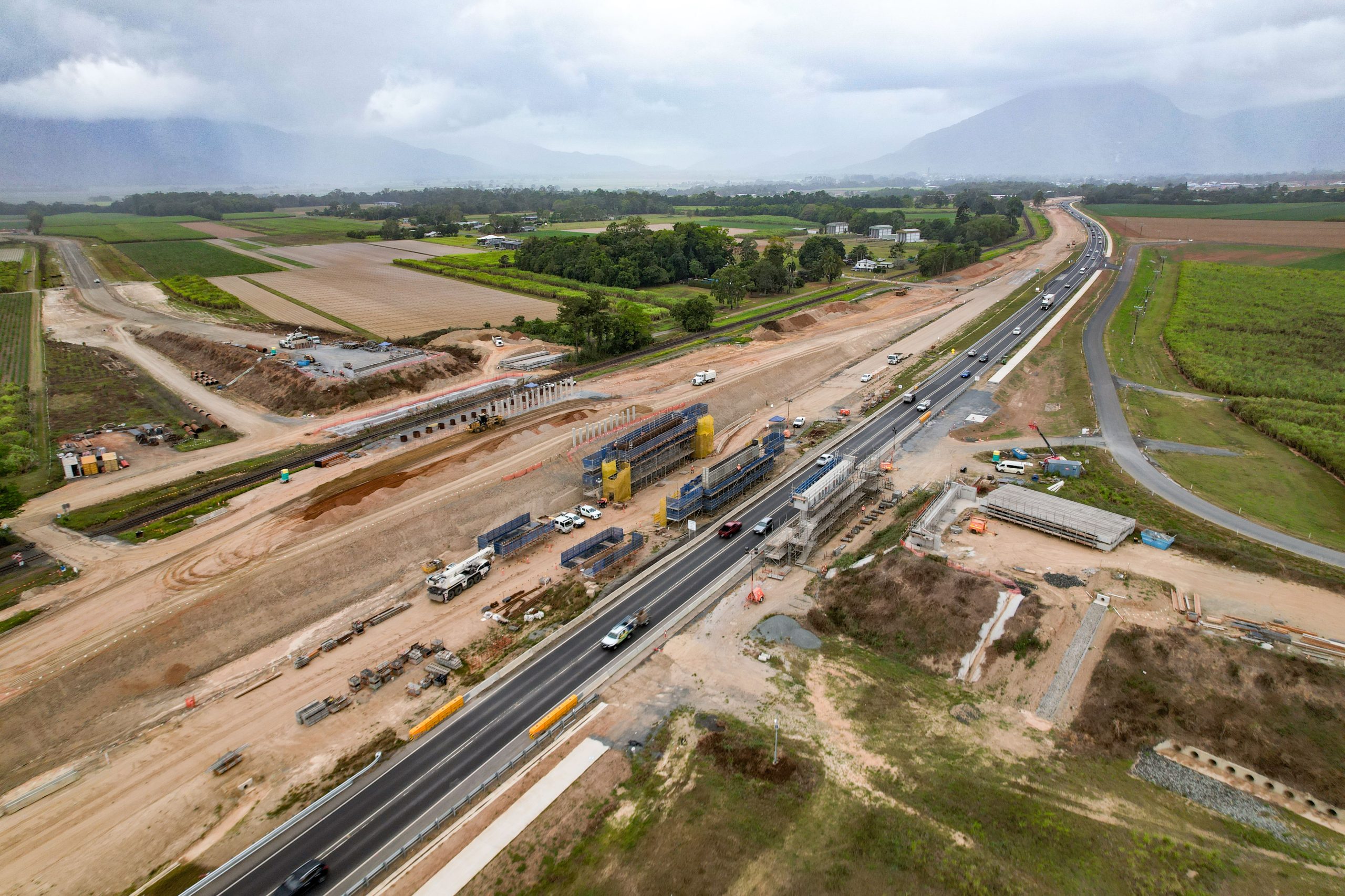 Menmuny Overpass taking shape near Cairns | iQ Industry Queensland