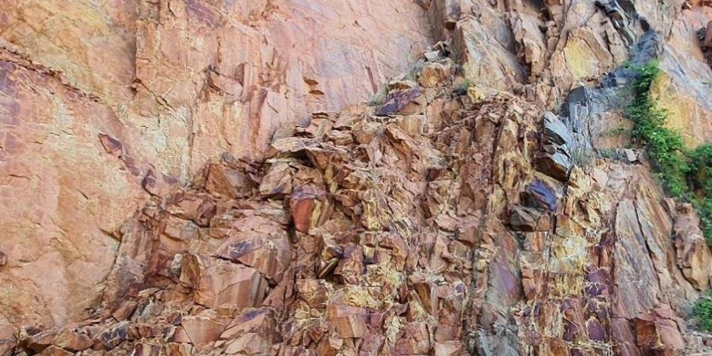 Gold Fields buys into Edinburgh Park gold project | iQ Industry Queensland