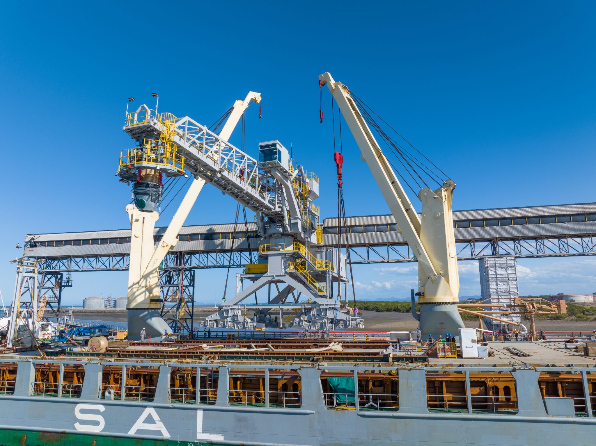 QAL brings in new shiploader in dust-busting drive | iQ Industry Queensland