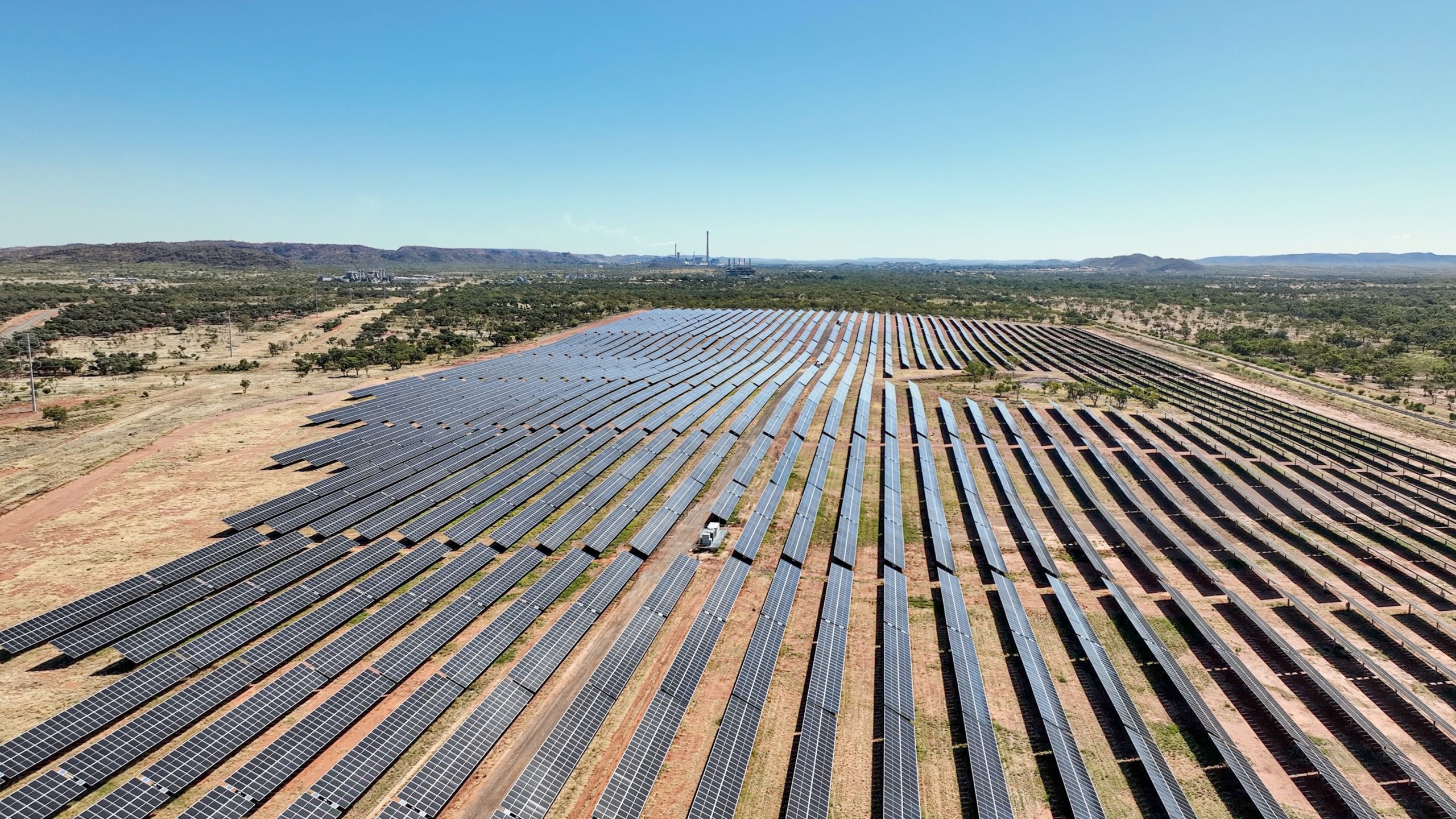Industry taps Australia’s largest remote-grid solar farm | iQ Industry ...