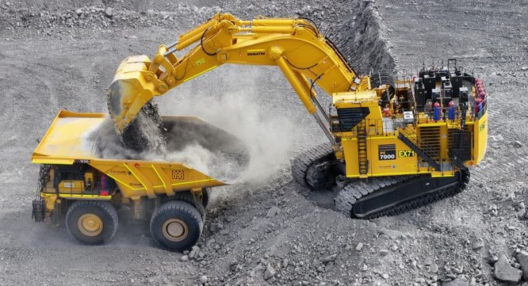 Curragh coal crews dig in after wet start | iQ Industry Queensland