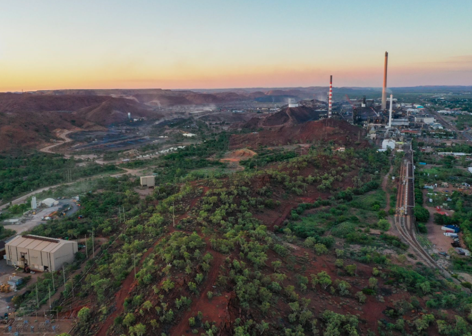 Decision-makers told to stand and deliver | iQ Industry Queensland